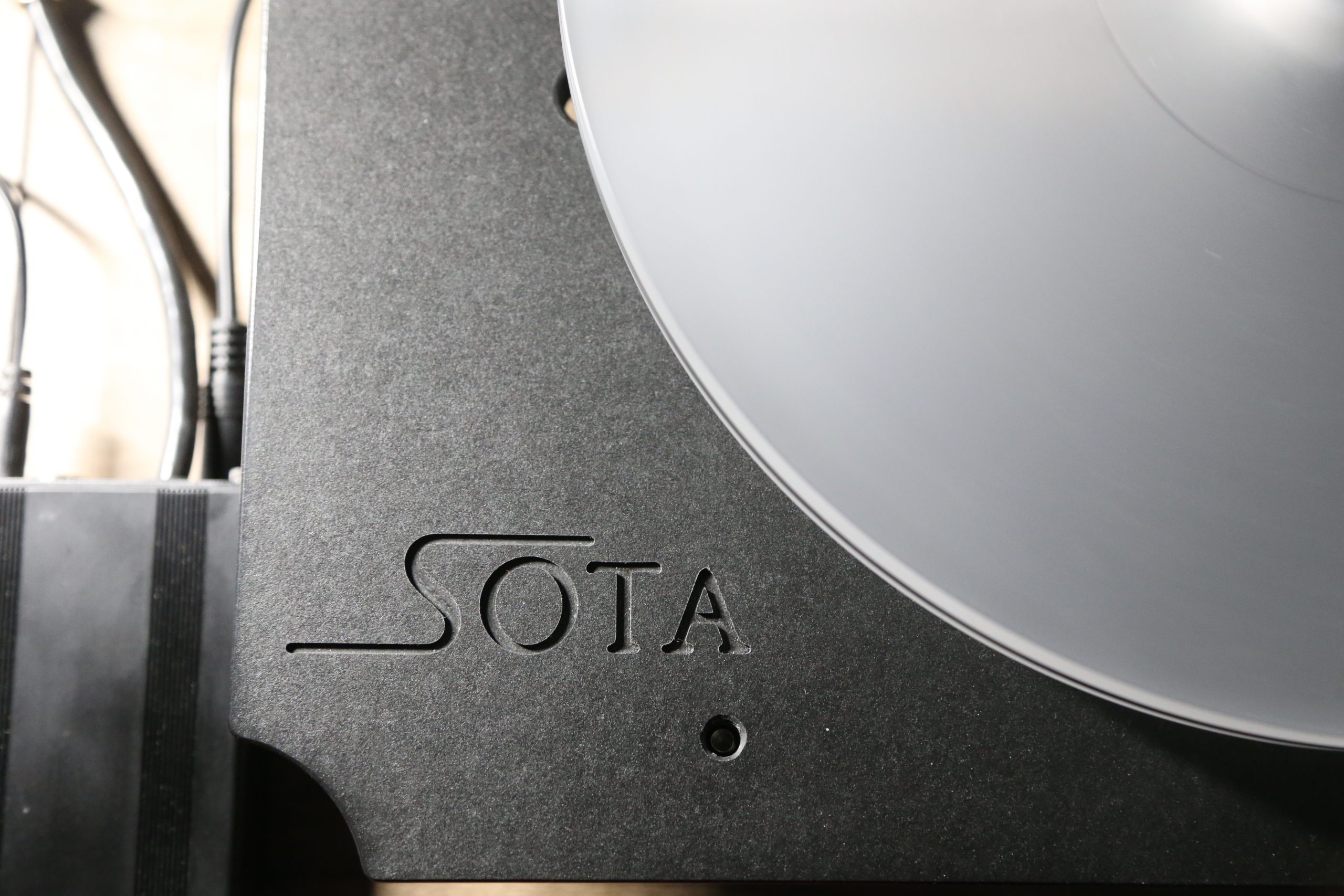 (Review) SOTA Escape Turntable, Class Defining Performance - Hifi Chicken